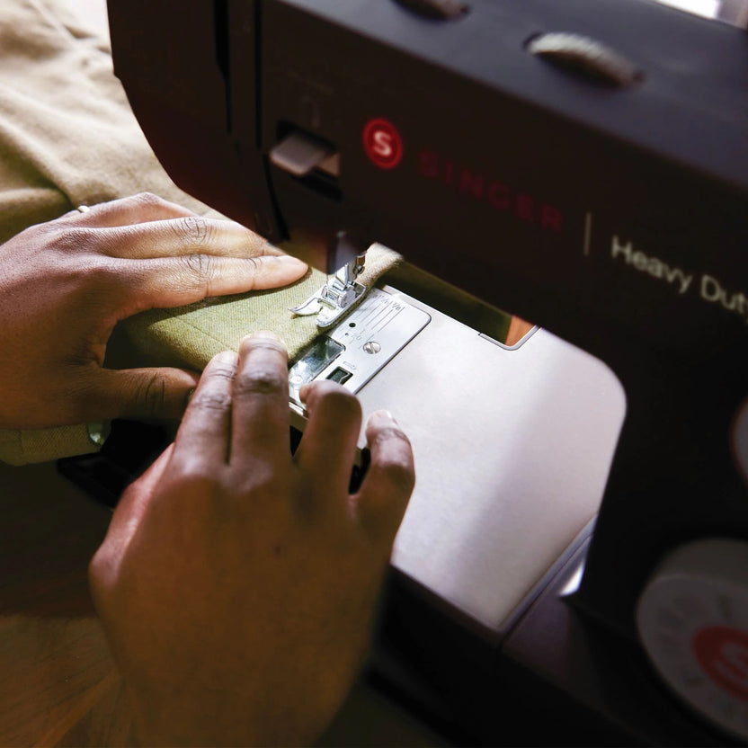 SINGER® Heavy Duty 4432 Black Sewing Machine - Special Edition | SINGER®