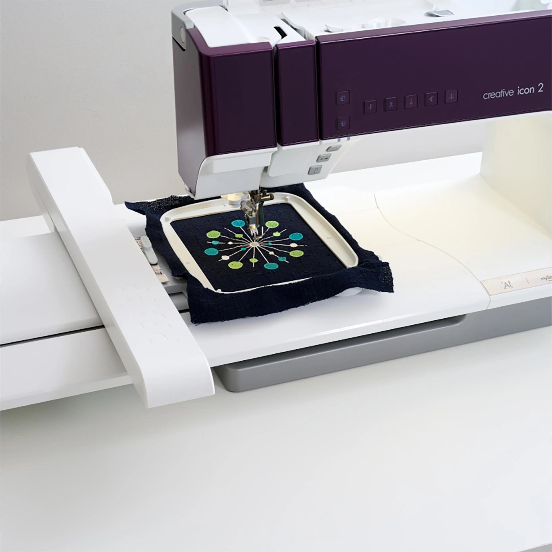 PFAFF® creative™ 120 Square Hoop 120 x 120 mm | PFAFF®