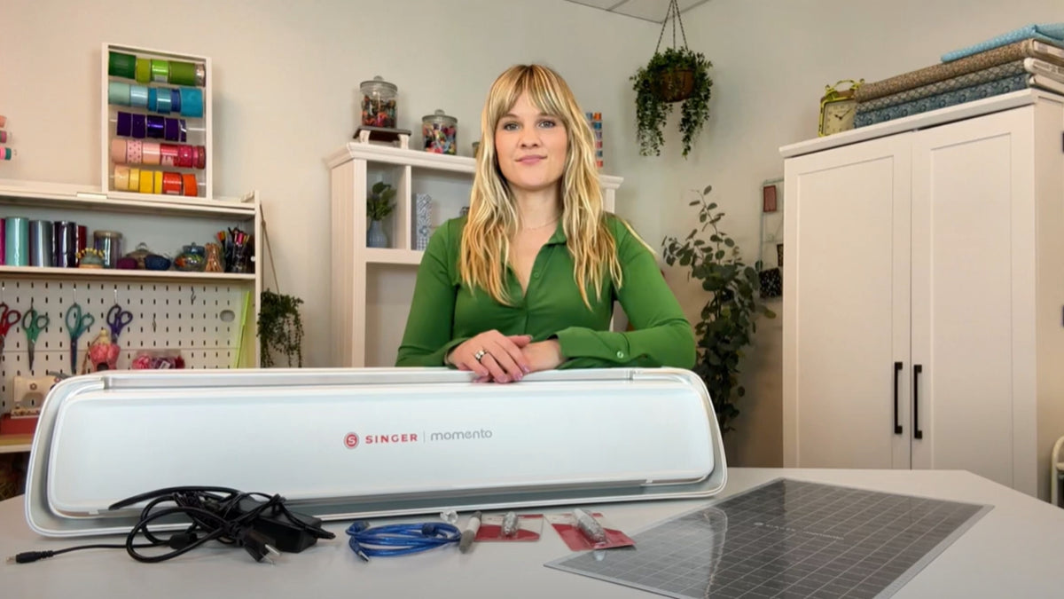 MOMENTO™ Deep Cut Blade with Housing | SINGER®