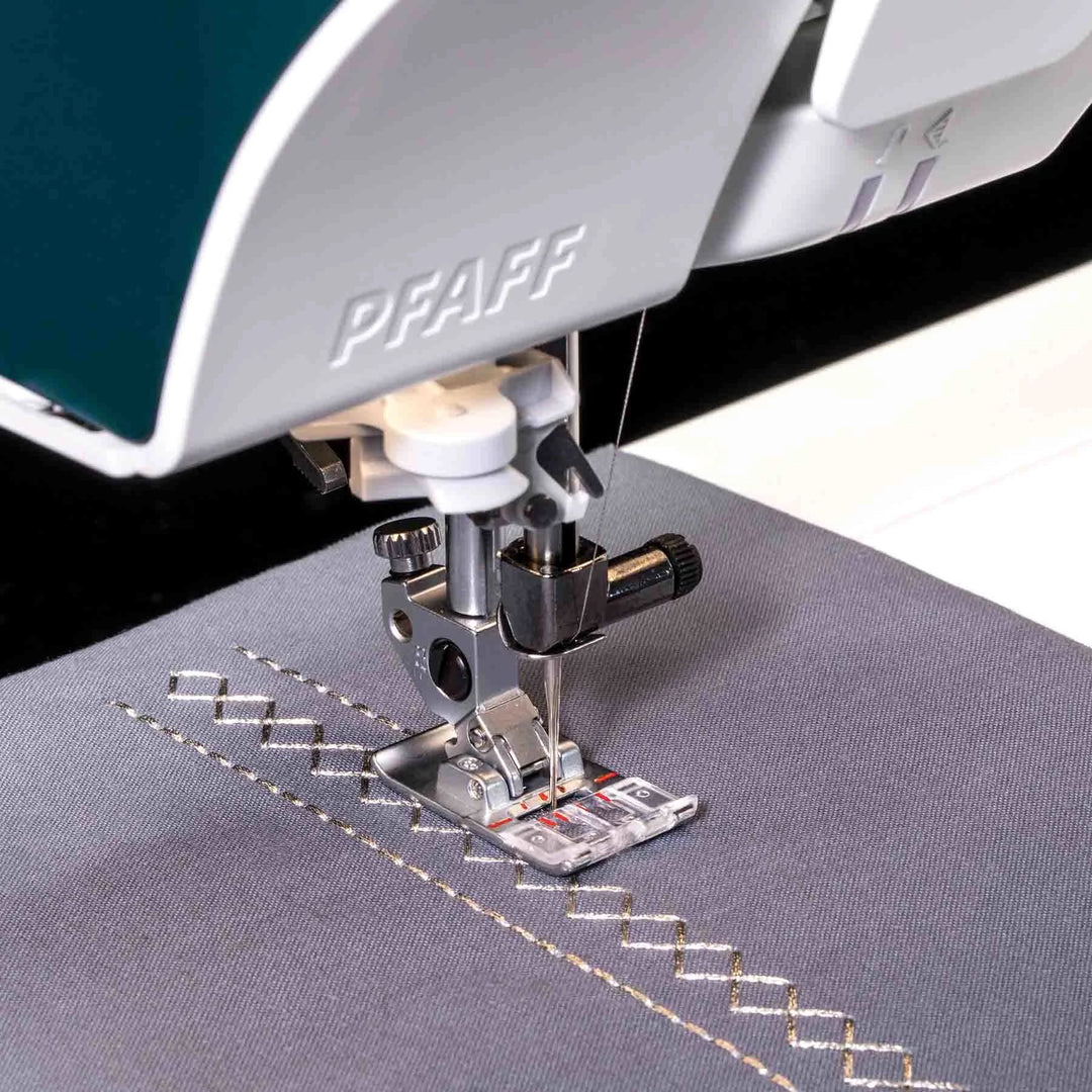 PFAFF® performance icon™ Sewing Machine | PFAFF®
