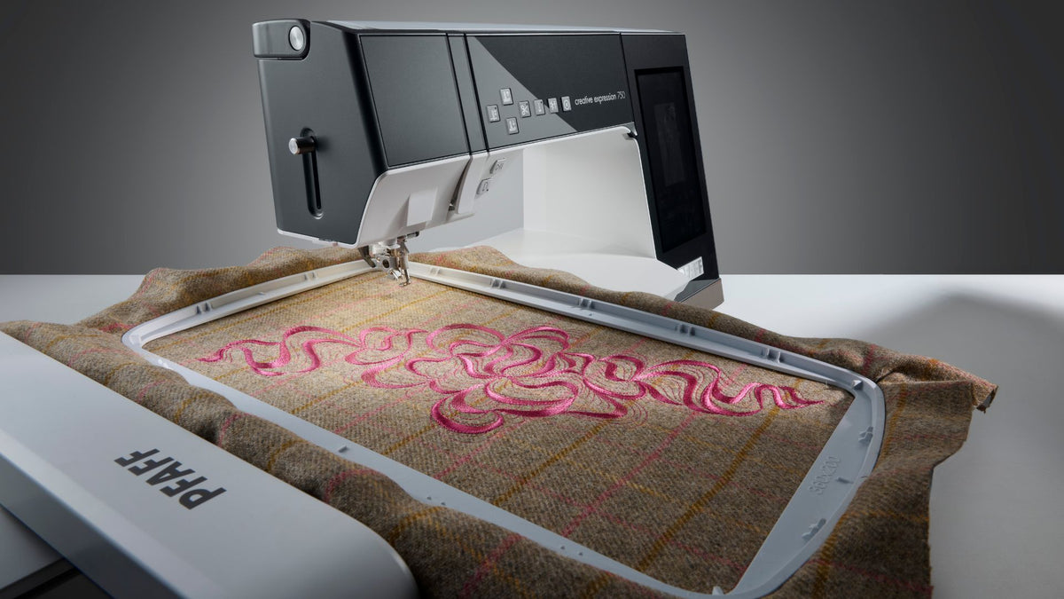creative expression™ 750 Sewing and Embroidery Machine | PFAFF®