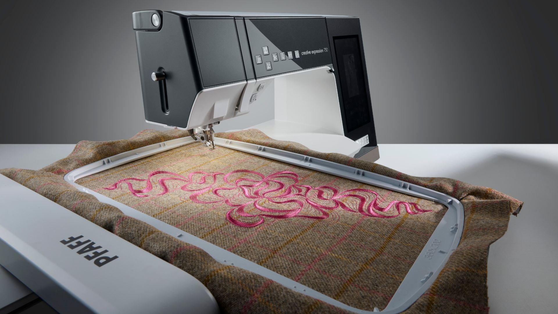 PFAFF® creative expression™ 750 Sewing and Embroidery Machine | PFAFF®