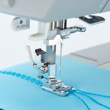 C7290Q Sewing & Quilting Machine with Extension Table | SINGER®