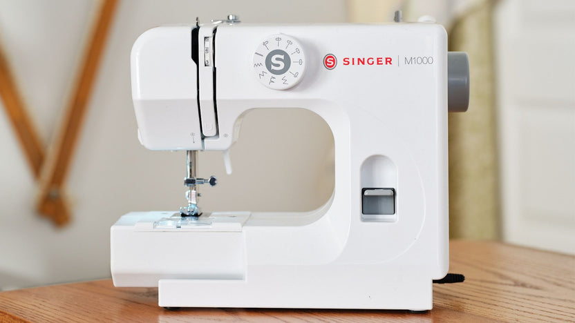 M1000 Mending Machine | Portable & Lightweight | SINGER®