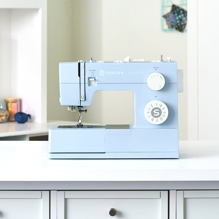 Machine à coudre SINGER® Heavy Duty 4423 Meltwater Blue | SINGER ...